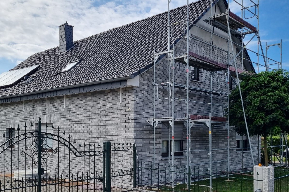 Emsländer Baustoffwerke GmbH & Co. KG | Produkte | Referenzen | farbige ...